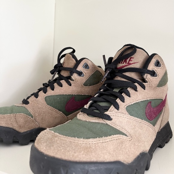 Nike ACG | Shoes | Nike Air Vintage 994 Caldera Plus Acg Hiking Boots ...